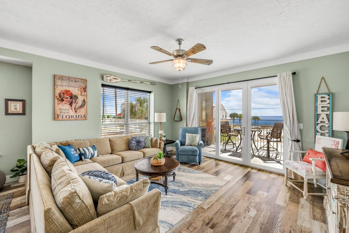 Unit 201, Summerhouse at Mexico Beach - Book Direct Forgotten Coast